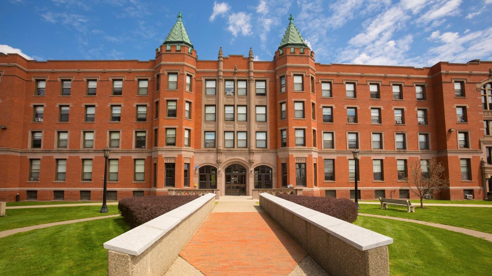 Fire alarms overwhelm Alumni Hall residents all though the night - The ...