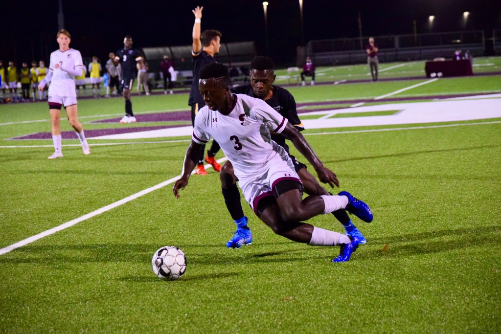 Springfield men's soccer falls 1-0 in hard-fought battle against Wesleyan