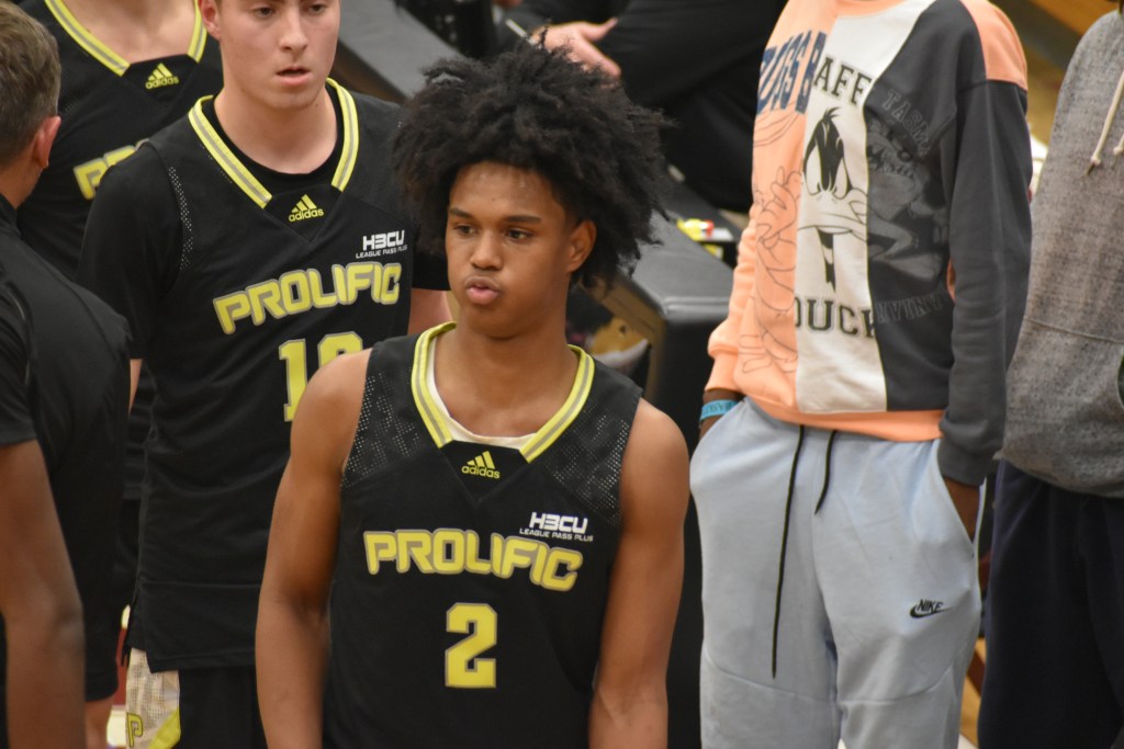 Get to know Auburn commit Aden Holloway