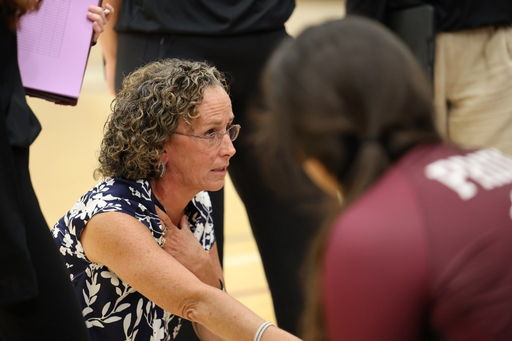 Women's volleyball coach Moira Long surpasses 600 career wins - The ...