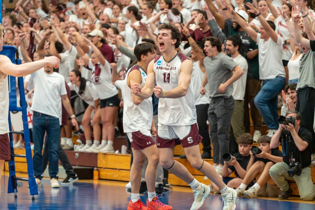 Blake Arena crowd gives men's volleyball a boost